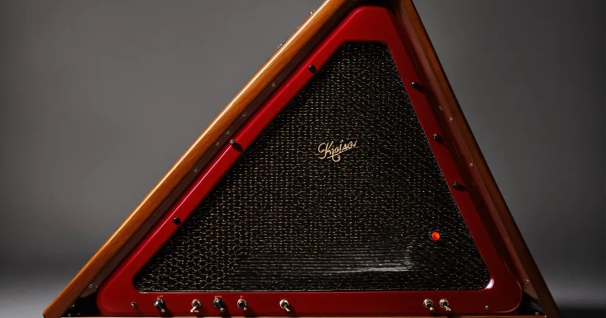 Lexica - Triangular shaped guitar amplifier